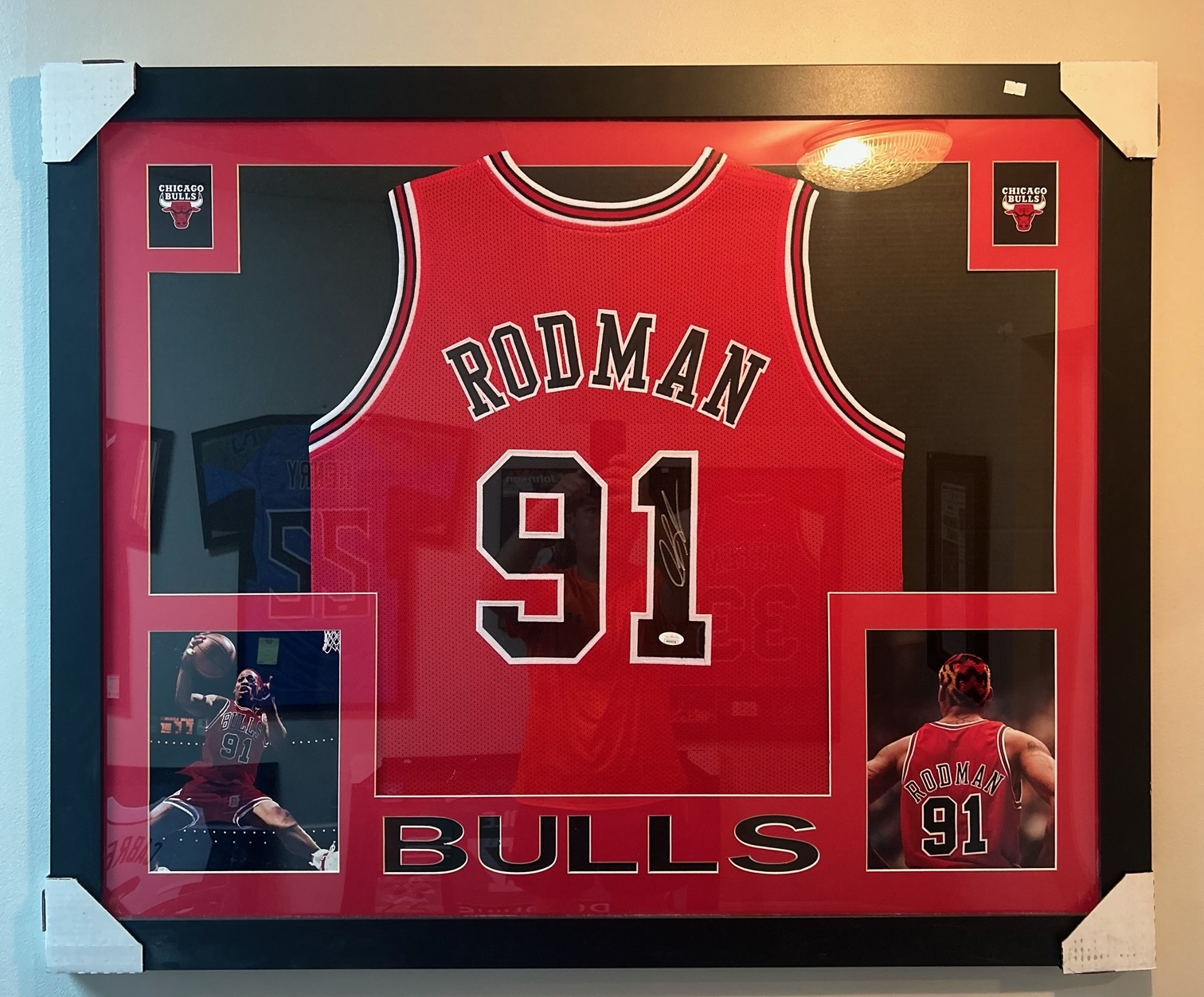 Chicago Bulls Dennis Rodman Signed Framed Jersey | MILLIONS