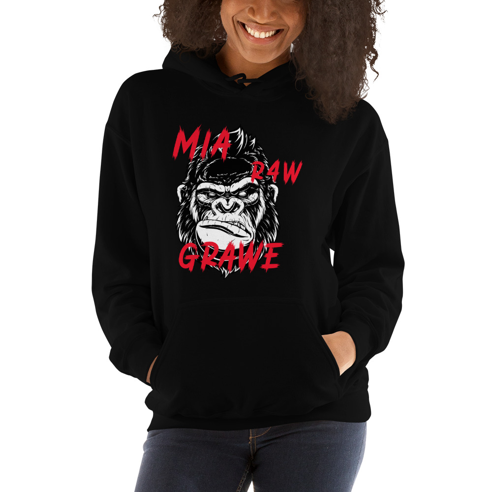 Mia Grawe: streams, merchandise, Personal Videos | MILLIONS